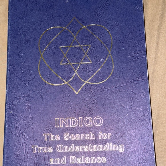 Four Winds Publications | Other | Indigo Spiritual Guide Book Blue And ...